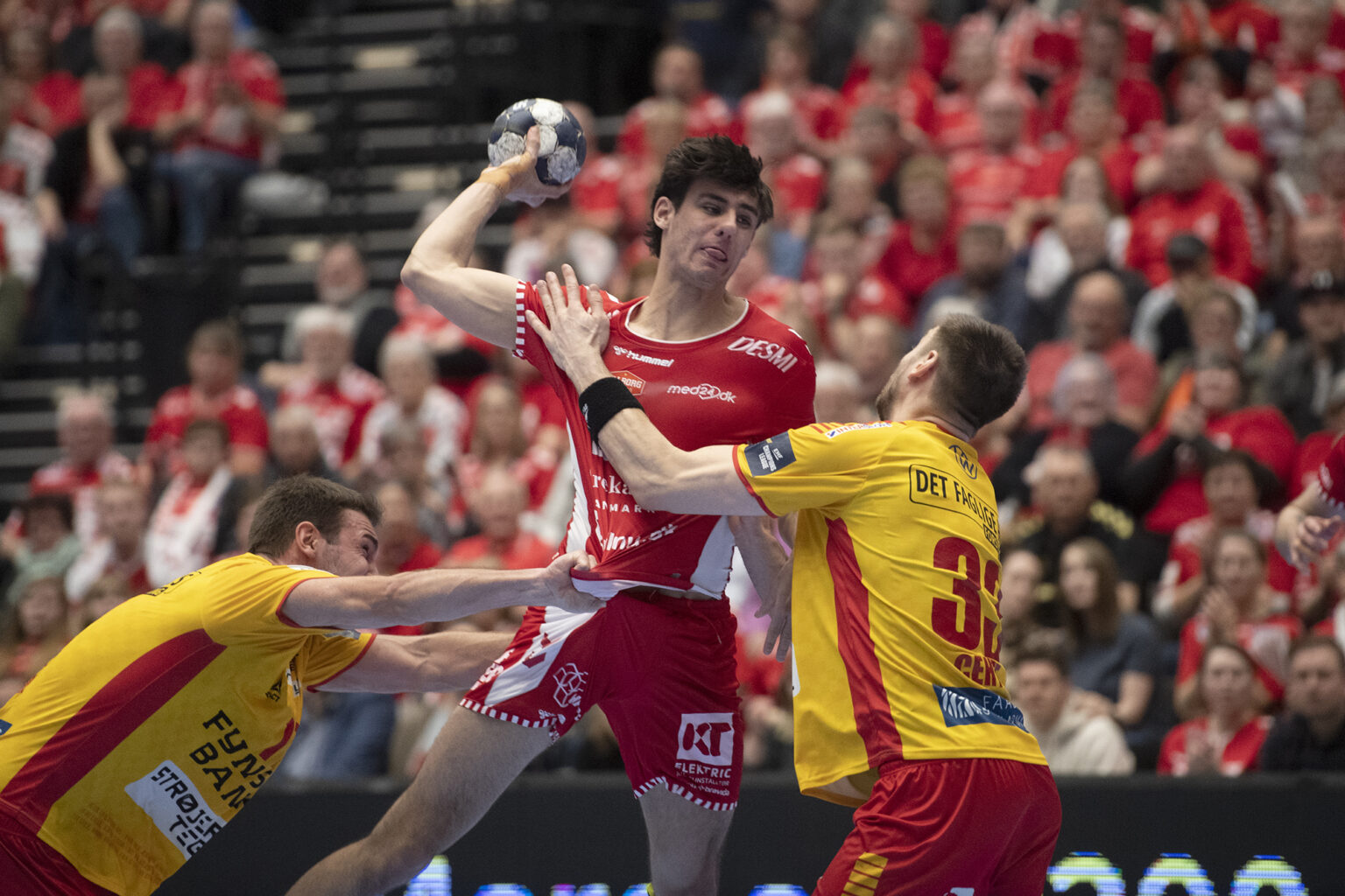 Møllgaard og Munk førte an i europæisk sejr - Aalborg Håndbold